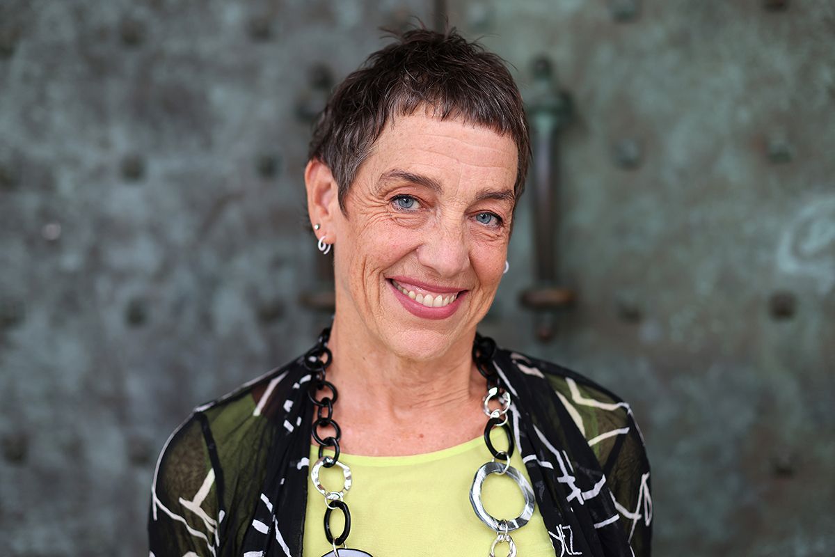 Moderna vremena :: Erica Johnson Debeljak : Dobro mi idu transformacije ...